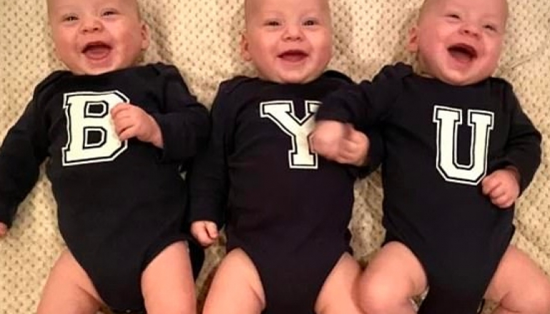 46-Year-Old Mom Gives Birth To Identical Triplets She Conceived Naturally | Pregnant Life